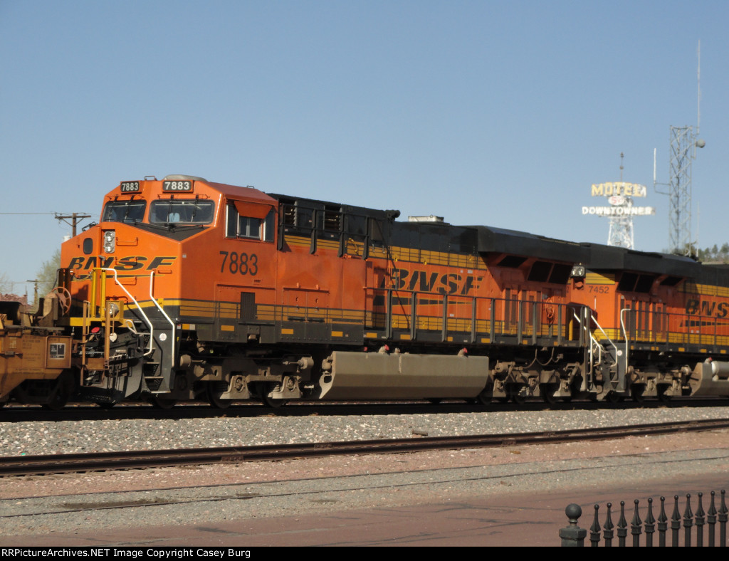 BNSF 7883